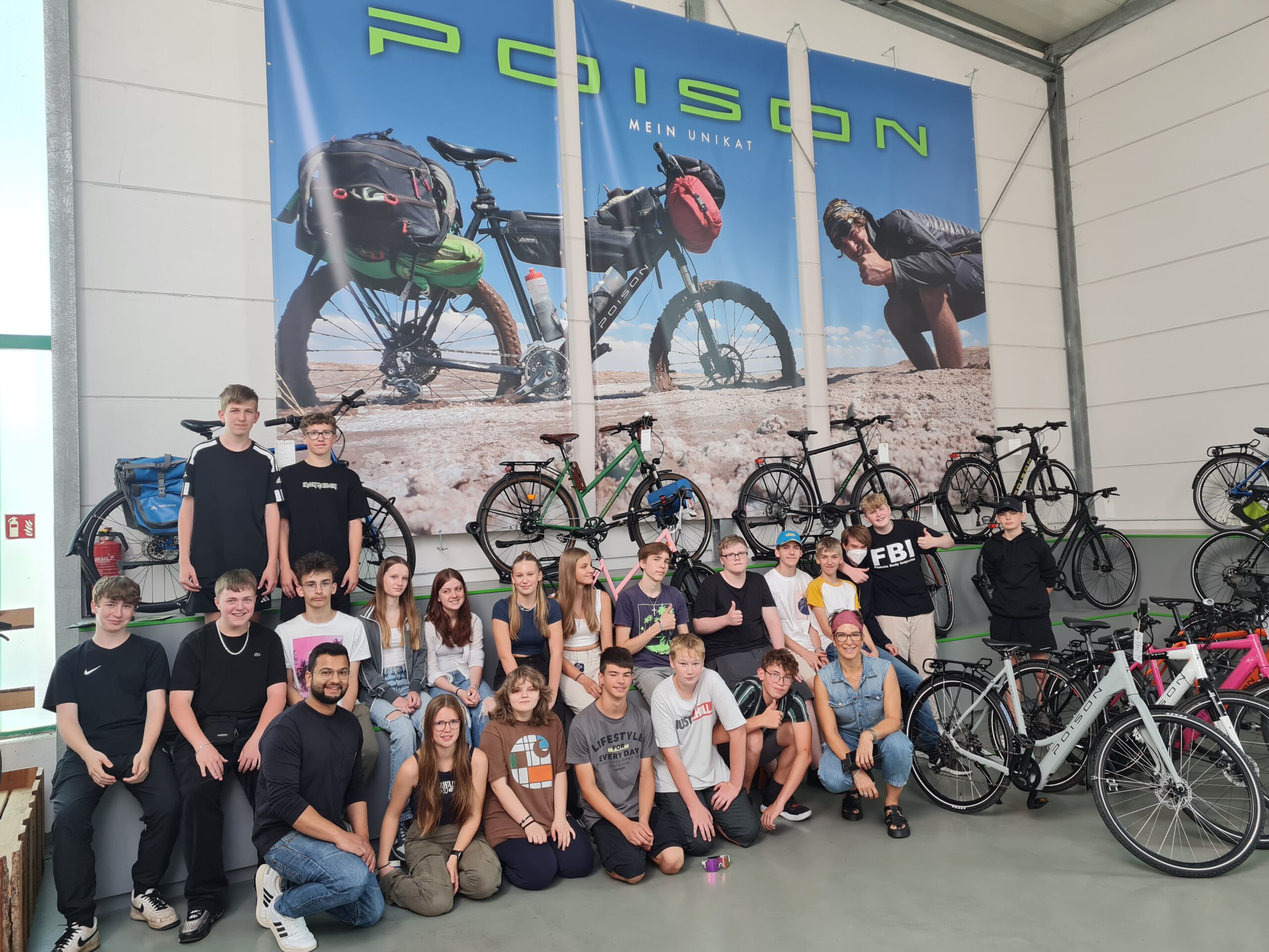 Schüler der Realschule plus und FOS Mendig zu Besuch bei Poison-Bikes ...